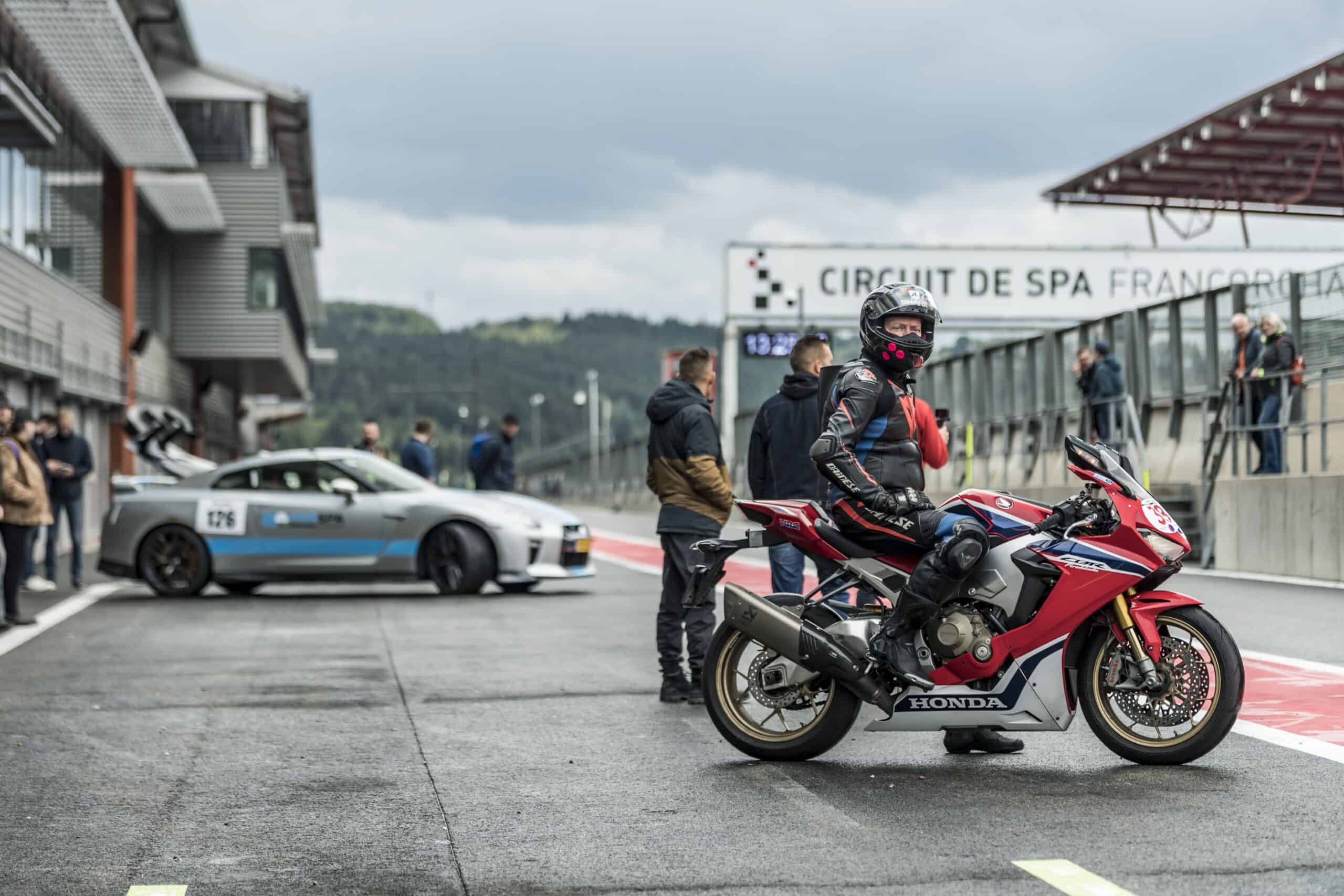 A non-stop show on the track! - Spa Asia